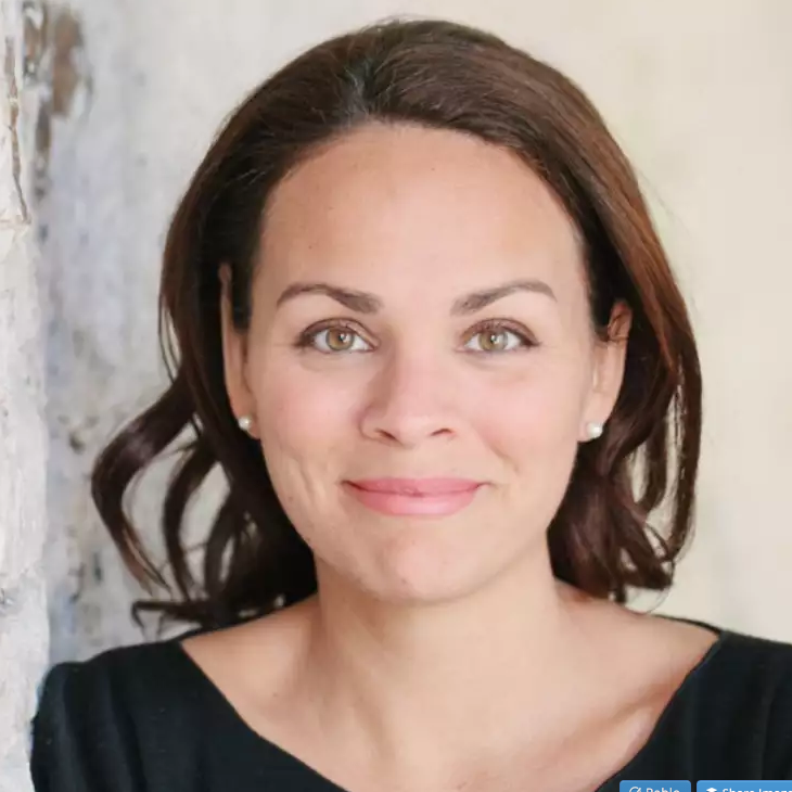 Cortney McDermott: How to Unlock Your Confidence to Lead with Your ... Cortney McDermott: How to Unlock Your Confidence to Lead with Your ...